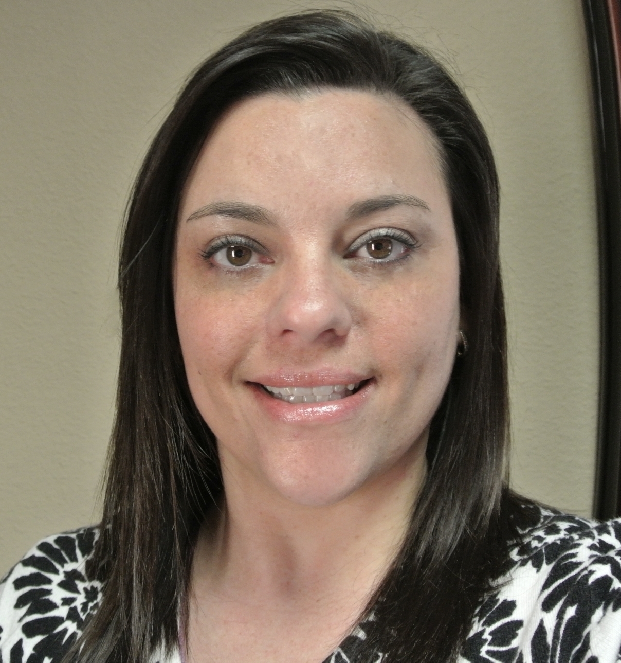 Lynette Olson | Lindsey & Associates